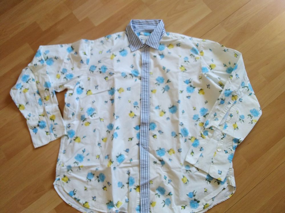 Bluse Golden Deluxe M (gross geschn) für 19.--Fr (Gebraucht) in Killwangen für CHF 19 – nur ...