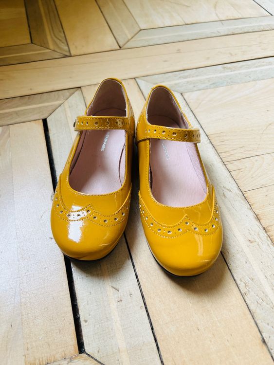 Süsse Designer Mädchen Schuhe Lack Gelb von Jacadi Gr. 27 (Neu (gemäss ...