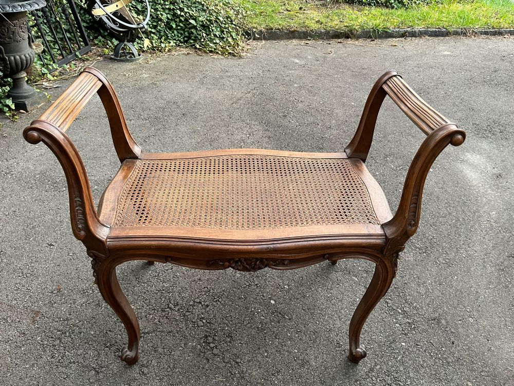 Elegantes Antike Mobel Gebraucht Bild