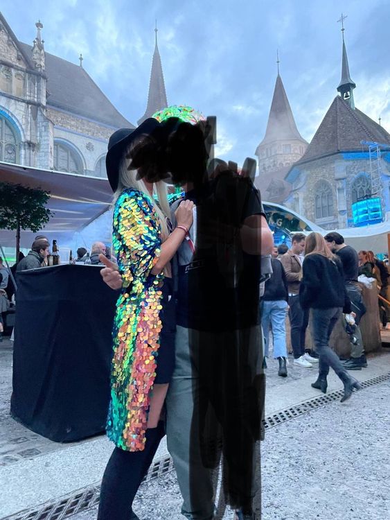 Sequin rave poncho | Kaufen auf Ricardo