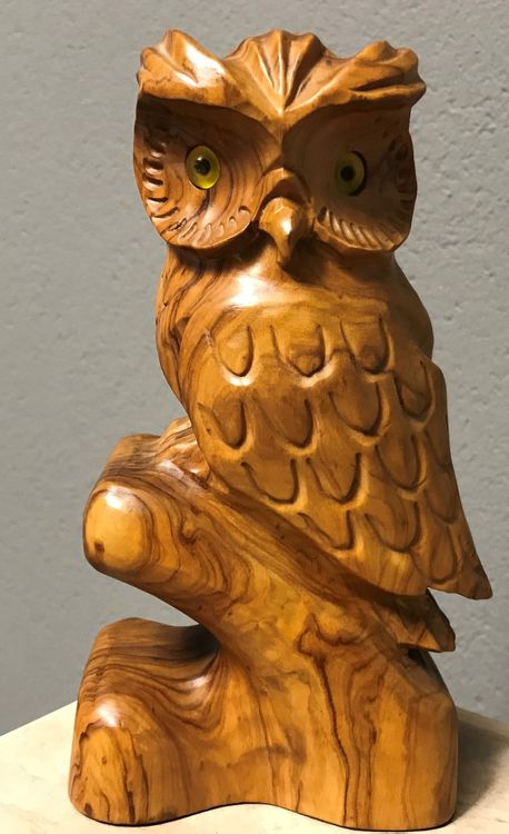 Wunderschöne Eule aus Holz gefertigt geschnitzt 19.5 cm (Gebraucht) in Rothrist für CHF 35 – mit ...