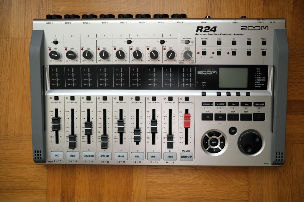Zoom R24 - Recorder- Interface - Controller - Sampler (Gebraucht) in Epalinges für CHF 300 – mit ...