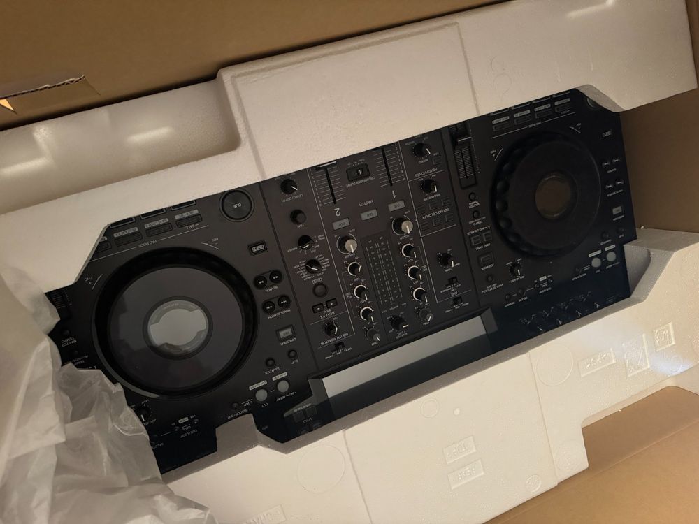 NEU Pioneer DJ XDJ-RX3 All-in-one Rekordbox DJ-System | Kaufen auf Ricardo