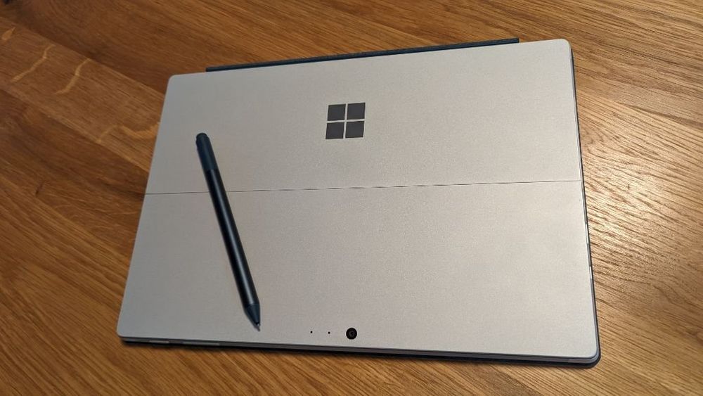 Microsoft Surface Pro 6 Silver Edition, 256GB SSD inkl. blau (Gebraucht ...