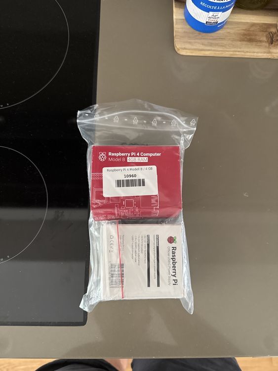 Raspberry Pi 4 Model B, 4GB RAM, Inkl. Gehäuse & Stromversor | Kaufen ...