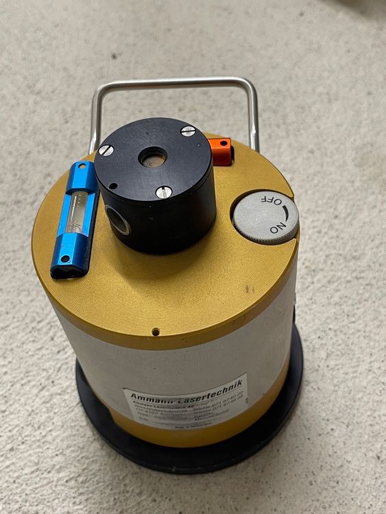 Linienlaser inkl. Baustativ (Los 16) - 8493 Saland | Kaufen auf Ricardo