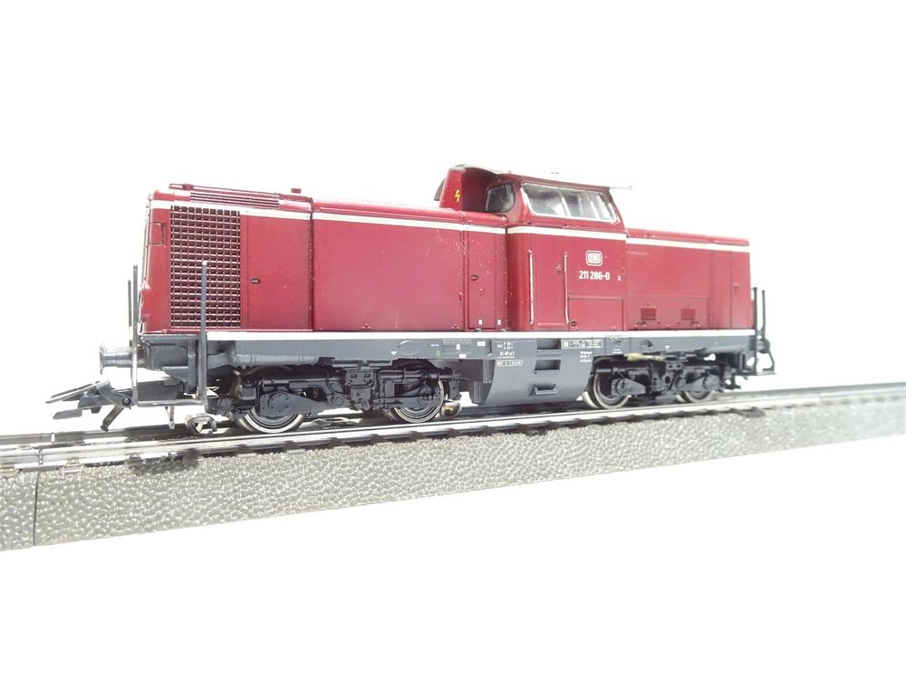 Märklin Lokomotive Br211 HO (5) (Gebraucht) in Luzern für CHF 50.9 ...