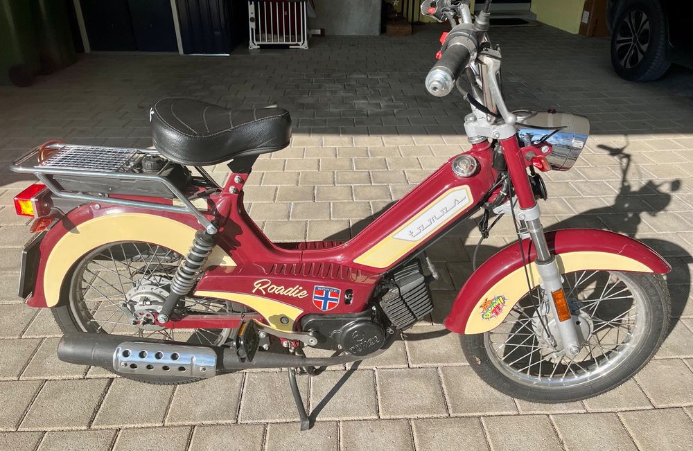 Mofa Töffli Tomos Roadie rot-elfenbein Retro-Classic-Look | Acheter sur ...