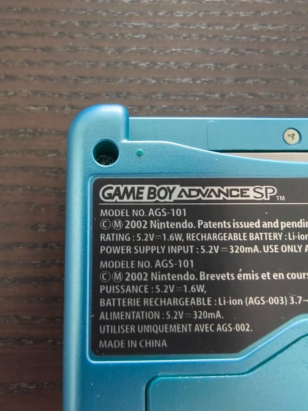 Gameboy Advance SP AGS 101 in Surf Blue, sehr guter Zustand (Gebraucht) in Zürich für CHF 194.5 ...