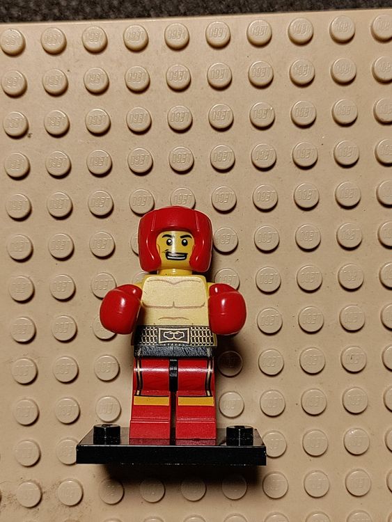 Lego Mini Figur Boxer Serie 5 (Gebraucht) in Fideris für CHF 6 – mit ...