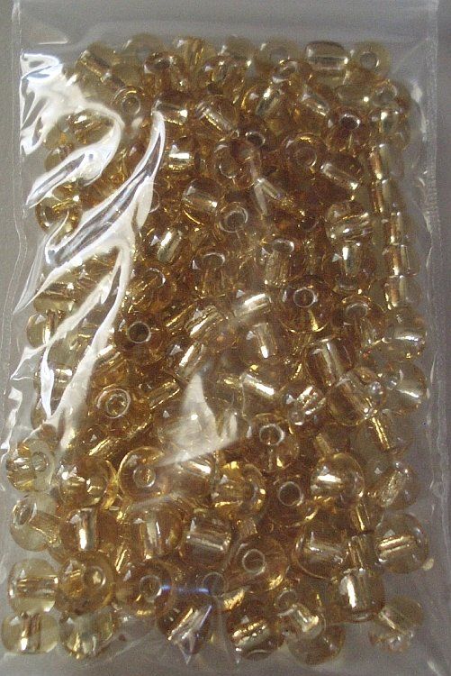 Rocailleperlen Gold mit Silbereinzug 4,5 mm (Neu und originalverpackt) in Gunzwil für CHF 2 ...