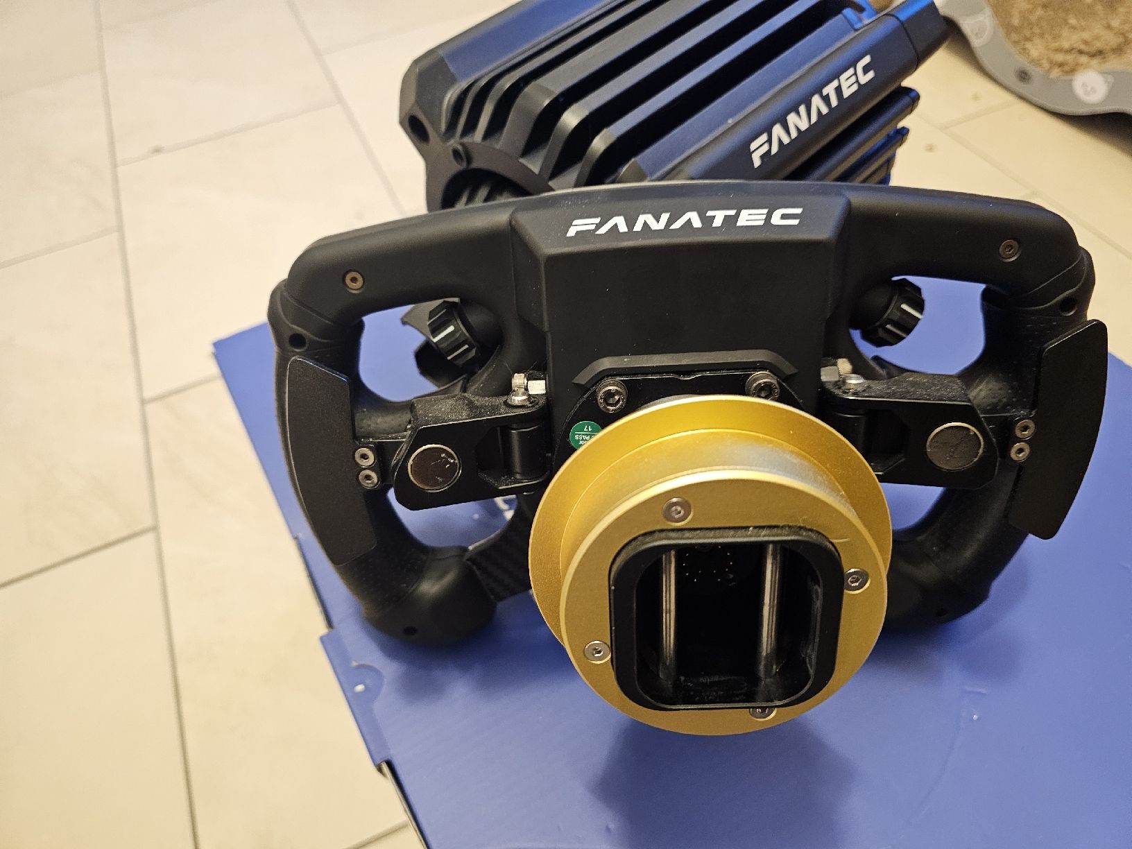 Fanatec Clubsport DD+ Wheel Base und Wheel Formula V2.5 (Gebraucht) in ...