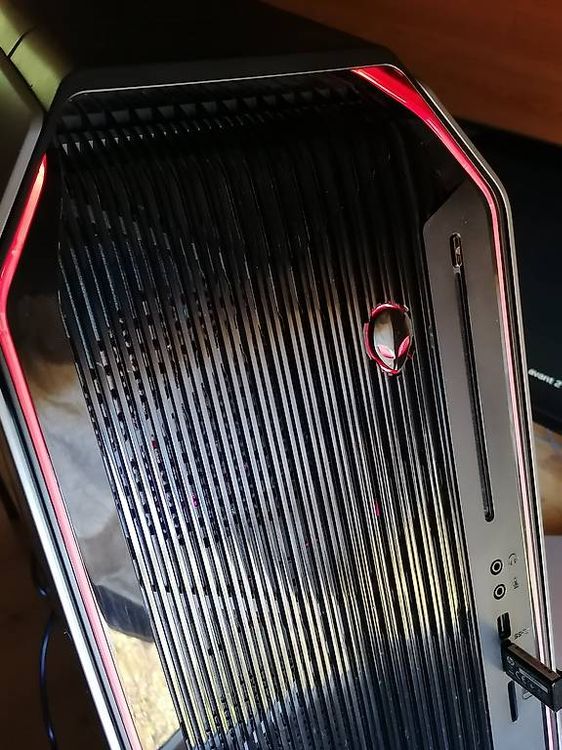 Alienware Area 51 (Gebraucht) in L'Abbaye für CHF 200 – nur Abholung auf Ricardo kaufen