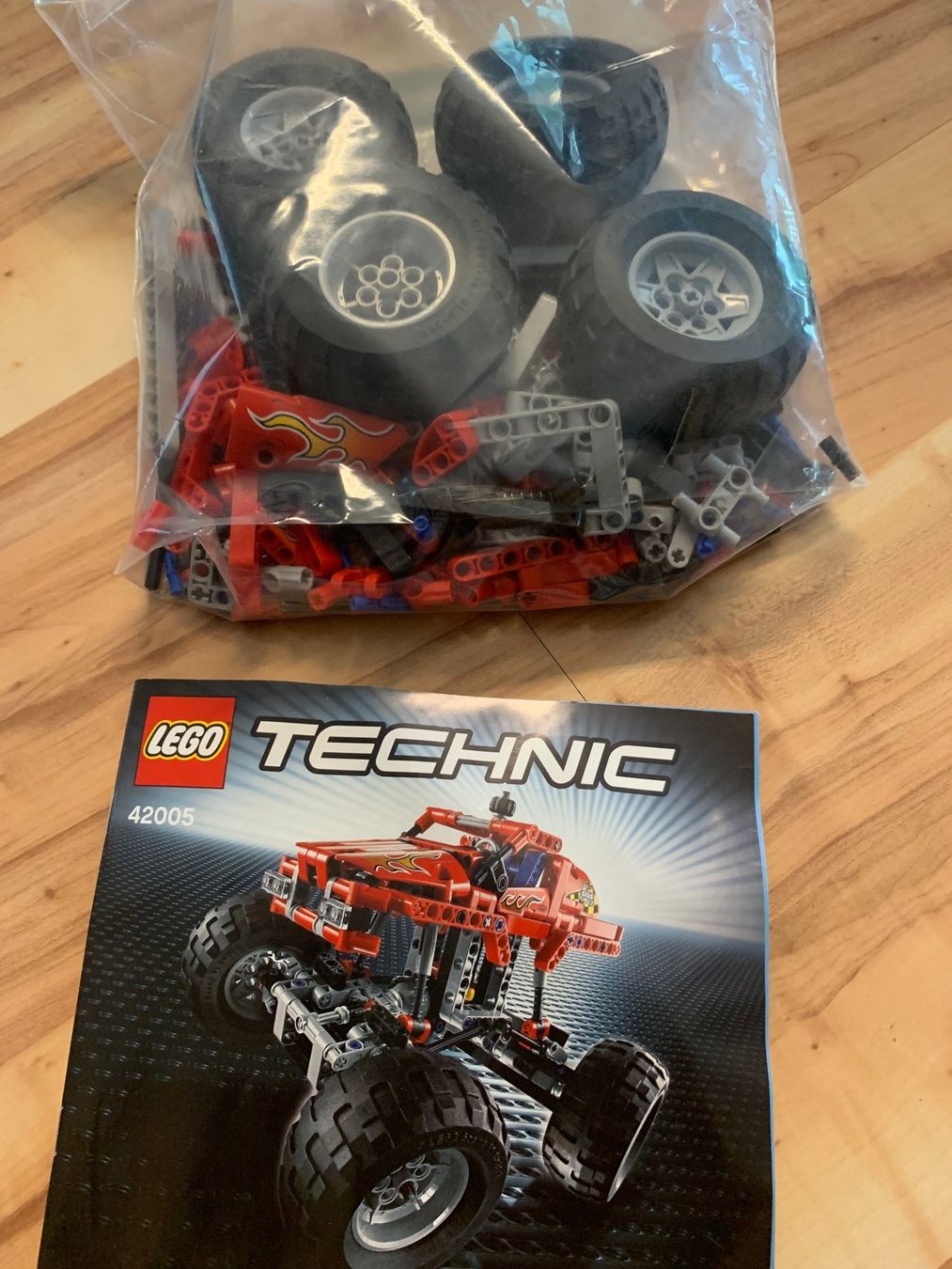 Lego Technic 42005 Monster Truck - mit Anleitung (Gebraucht) in Biberen ...