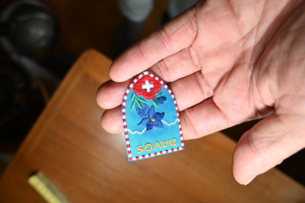 VINTAGE Badge DAVOS nos ST. GALLER STICKEREI klein (Gebraucht) in ...