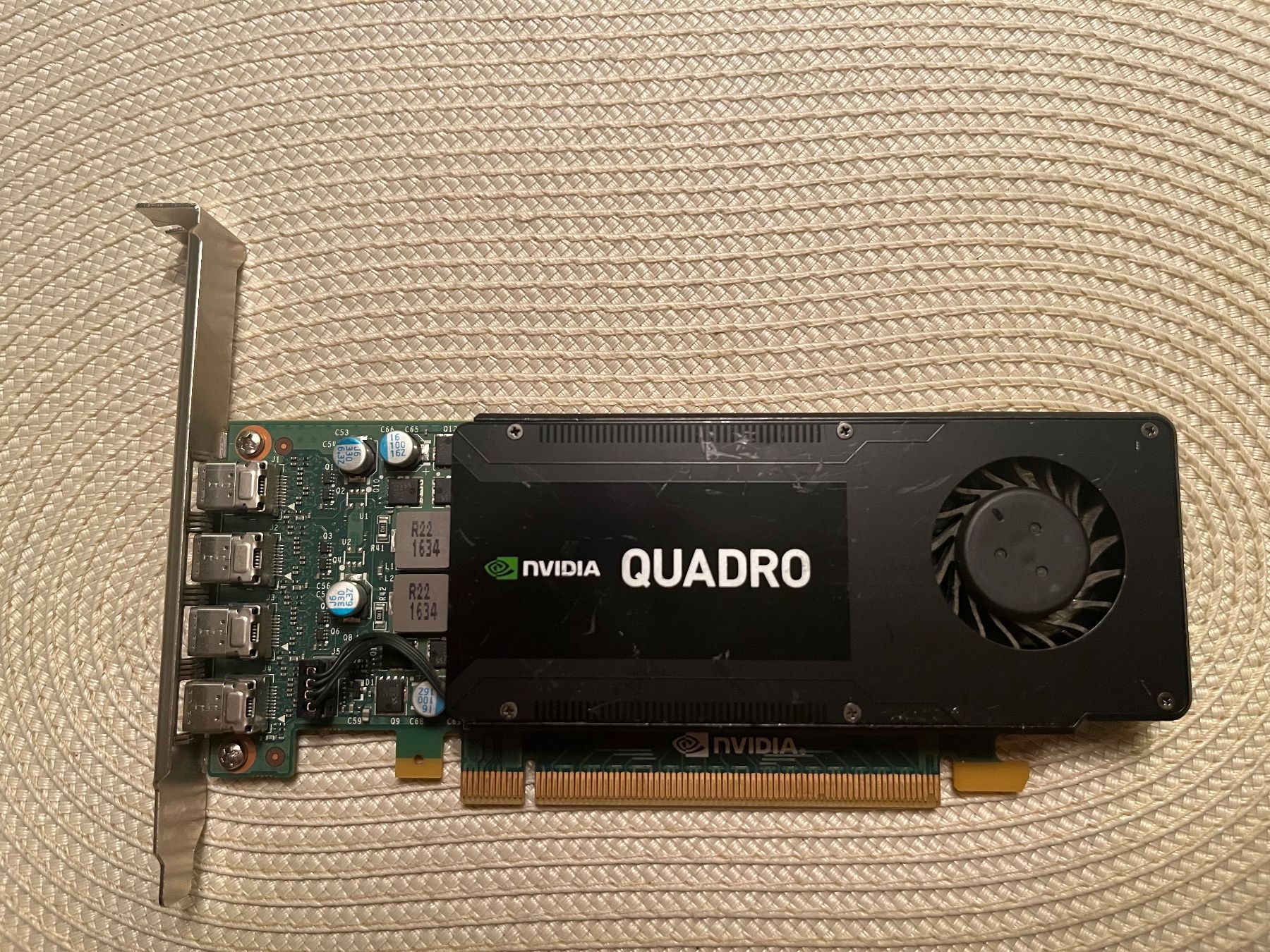 Nvidia QUADRO K1200 mit 4GB RAM in gutem Zustand (Gebraucht) in ...