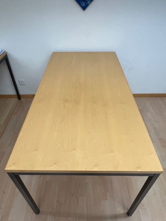 2 Holztische (Gebraucht) in Umiken für CHF 1 – nur Abholung auf Ricardo ...