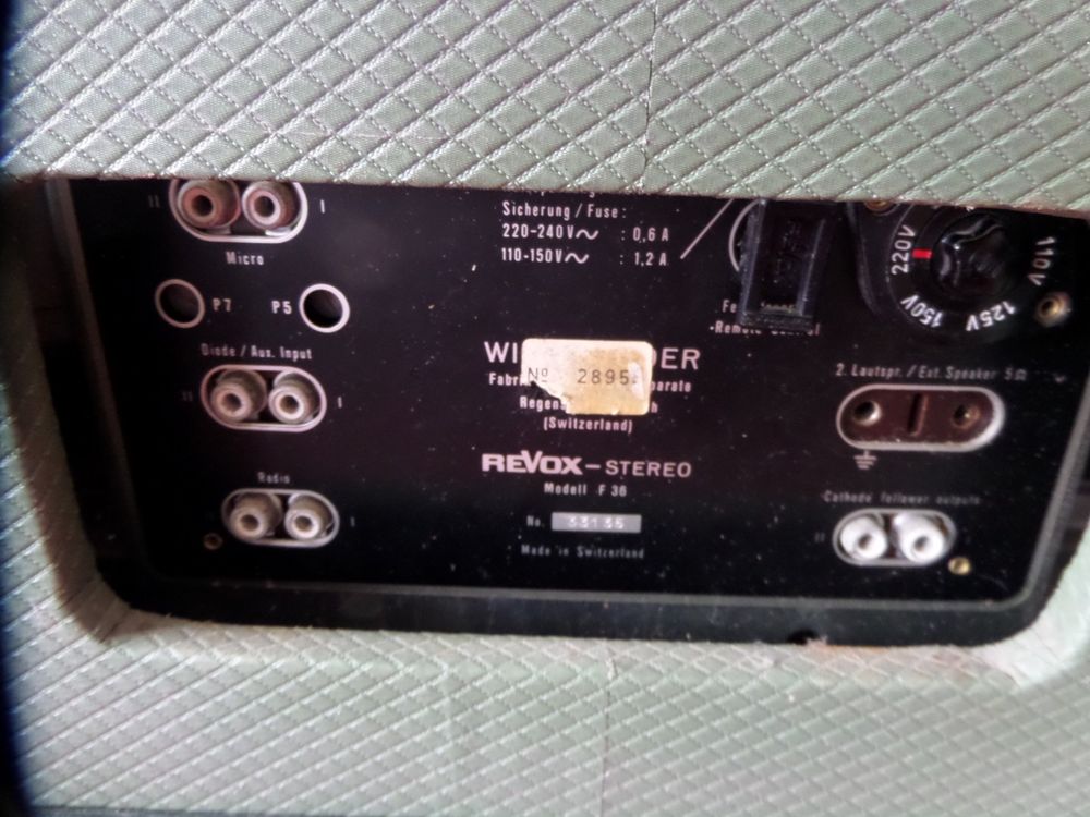 Revox F36 Tonbandgerät/Spulengerät 2-Spur (Defekt) in Hergiswil für CHF 101 – mit Lieferung auf ...