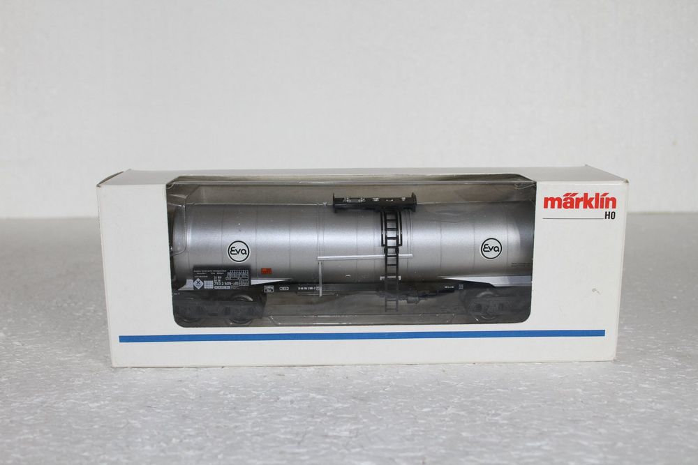 Märklin 4757 DB Eva Tankwagen (Gebraucht) in Triesen für CHF 32 – mit ...