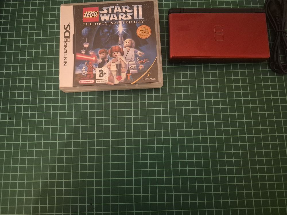 Nintendo DS Red + LEGO Star Wars II, boxed, CIB (Gebraucht) in Meyrin ...