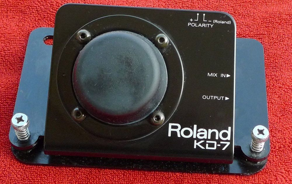 Pad électronique pour grosse caisse Roland KD7 (D'occasion) à Neuchâtel ...