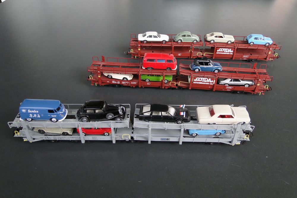 Roco Autotransporter mit 17 Fahrzeugen (Gebraucht) in Hilterfingen für ...