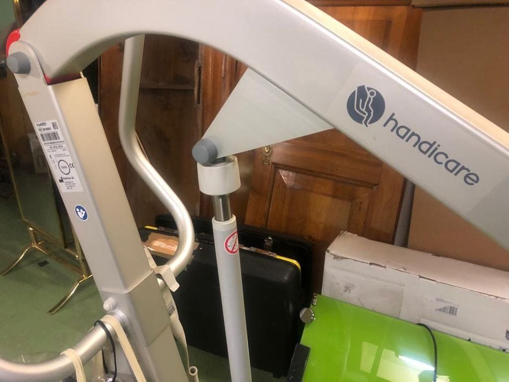 Handycare400ee Patientenheber (Gebraucht) in Rorschach für CHF 1000 ...