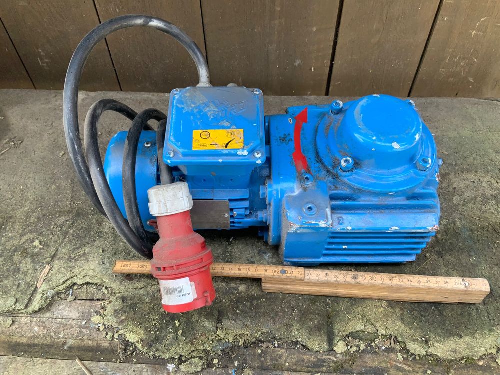 Elektro Motor mit Getriebe (Gebraucht) in Kerns für CHF 13 – nur ...