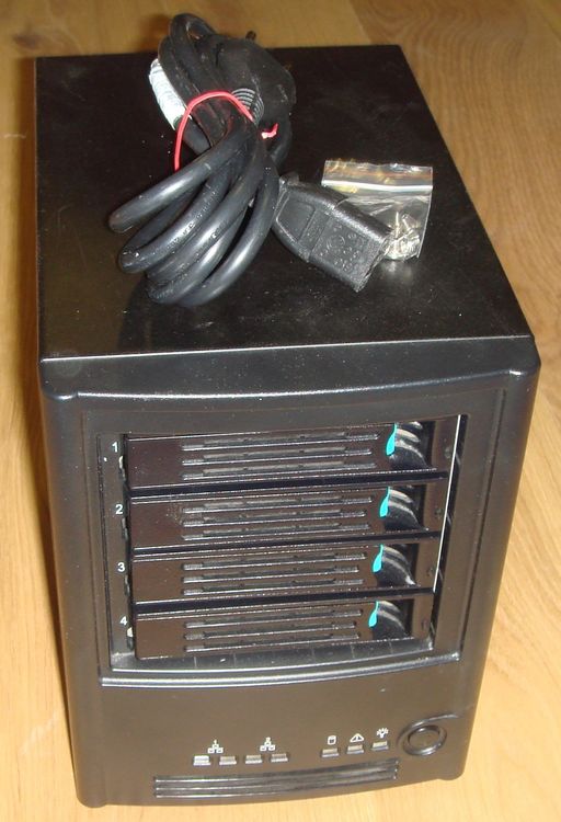 Intel® Entry Storage System SS4000-E - NAS-Gehäuse f. 4 HDDs (Gebraucht ...