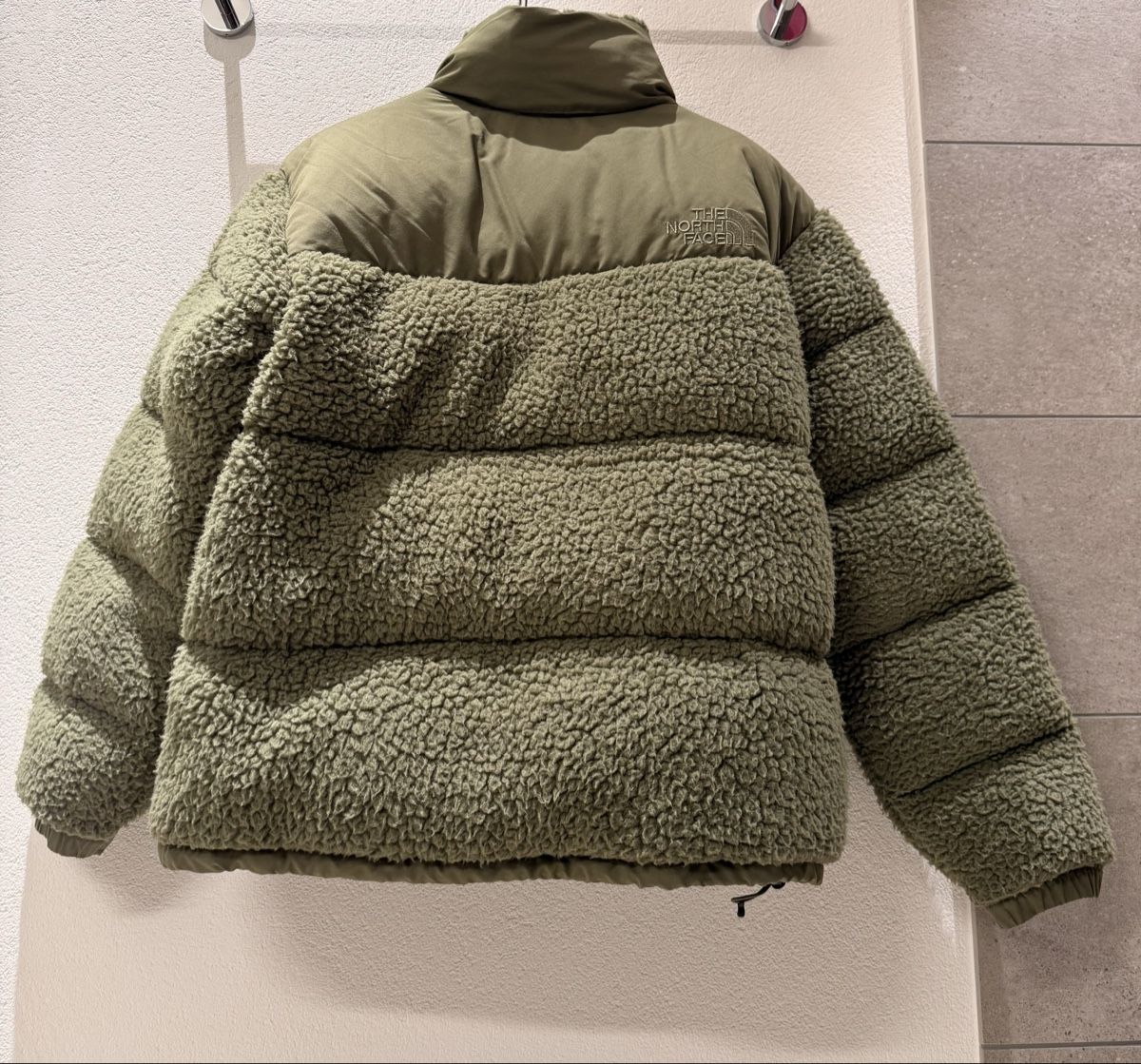The North Face daunenjacke sherpa Nuptse XL Olive Green (Neu (gemäss ...