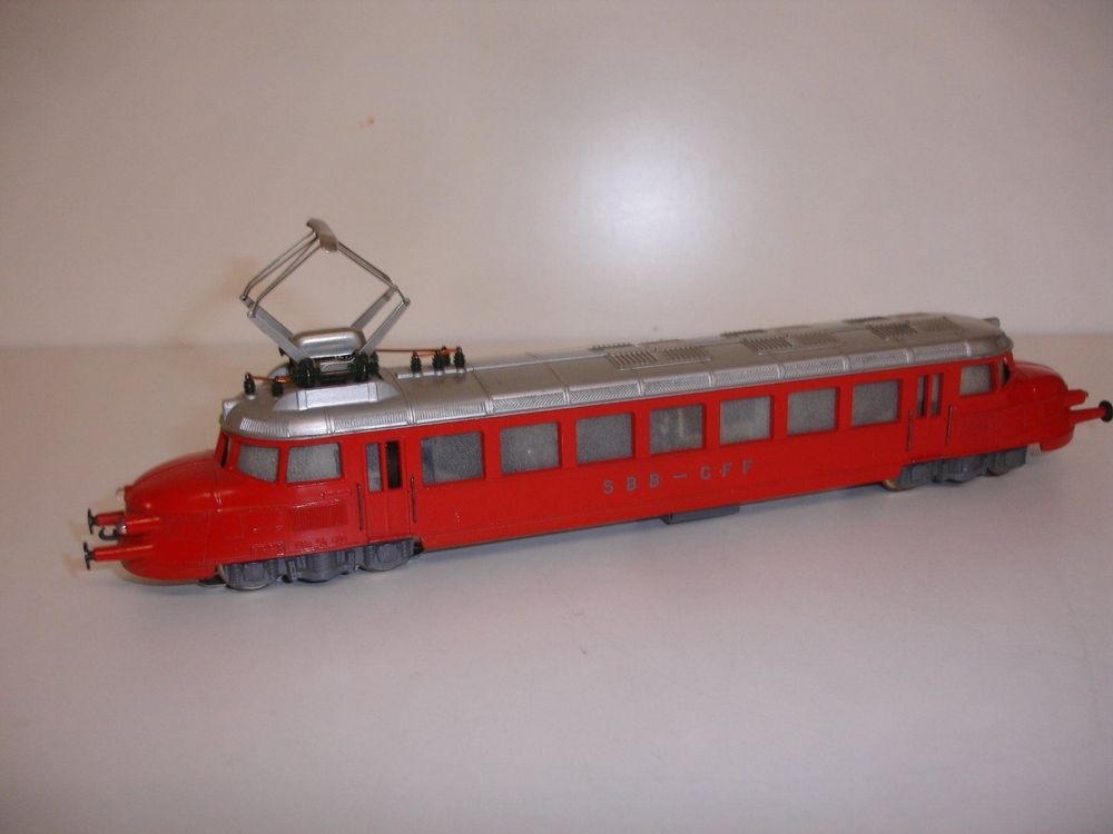 HAG: Roter Pfeil / Flèche rouge (Gebraucht) in Fontaines NE für CHF 80 ...