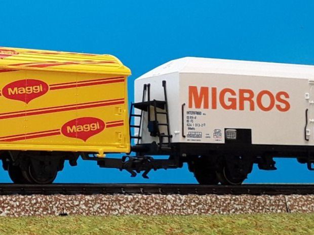 Märklin 8216 4835 __ 2 Güterwagen Migros & Maggi __ Spur H0 (Gebraucht ...