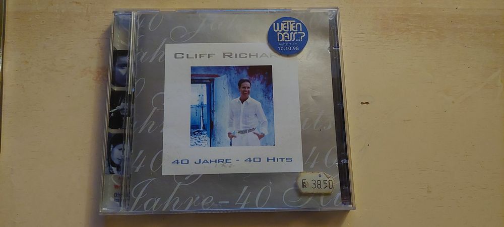 CLIFF RICHARD 40 JAHRE - 40 HITS 2 CD (Gebraucht) in Kallnach für CHF 4 – mit Lieferung auf ...