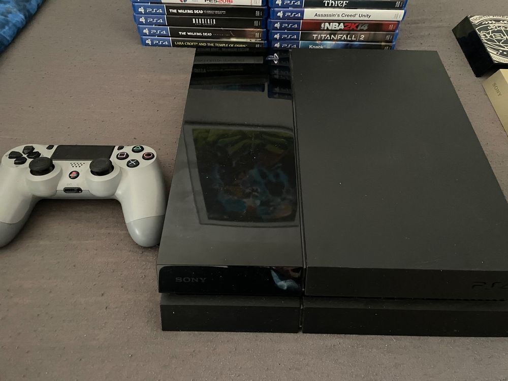 Pa4 mit 25 games Controller und 3 Platten zum austauschen (Gebraucht ...