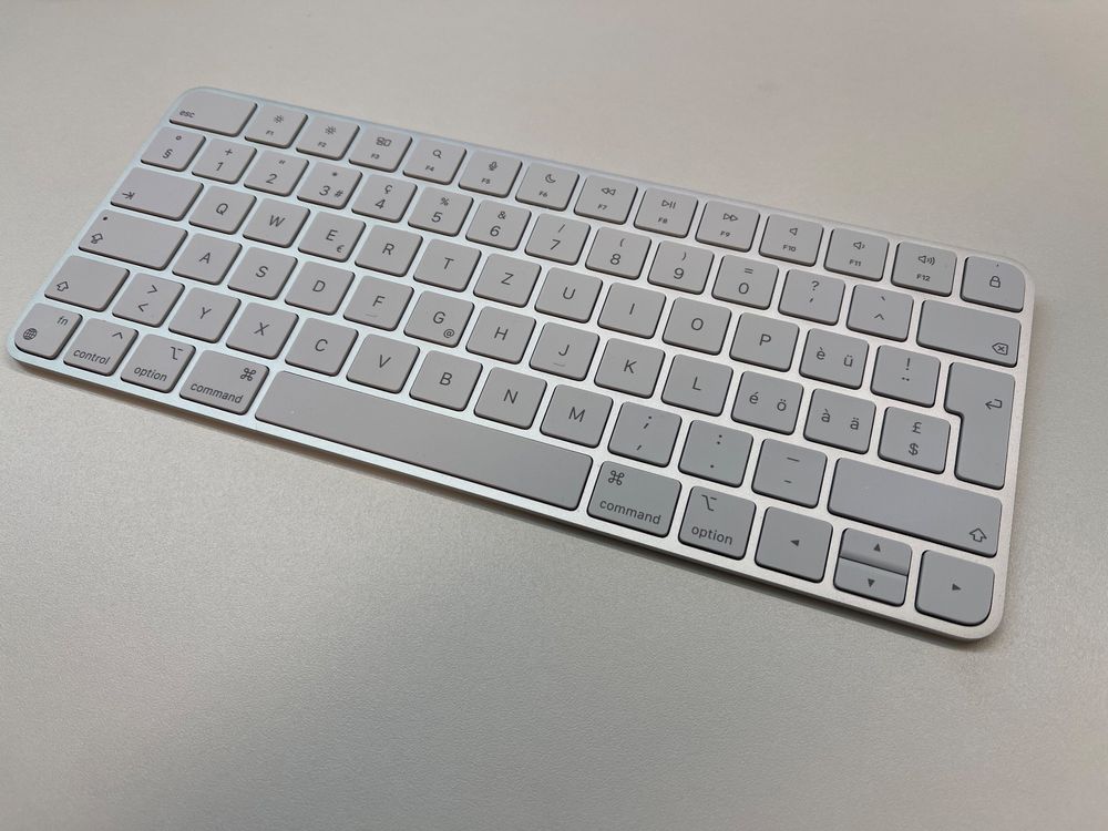 Apple Magic Keyboard mit Schweizer Tastaturlayout (Neu (gemäss ...