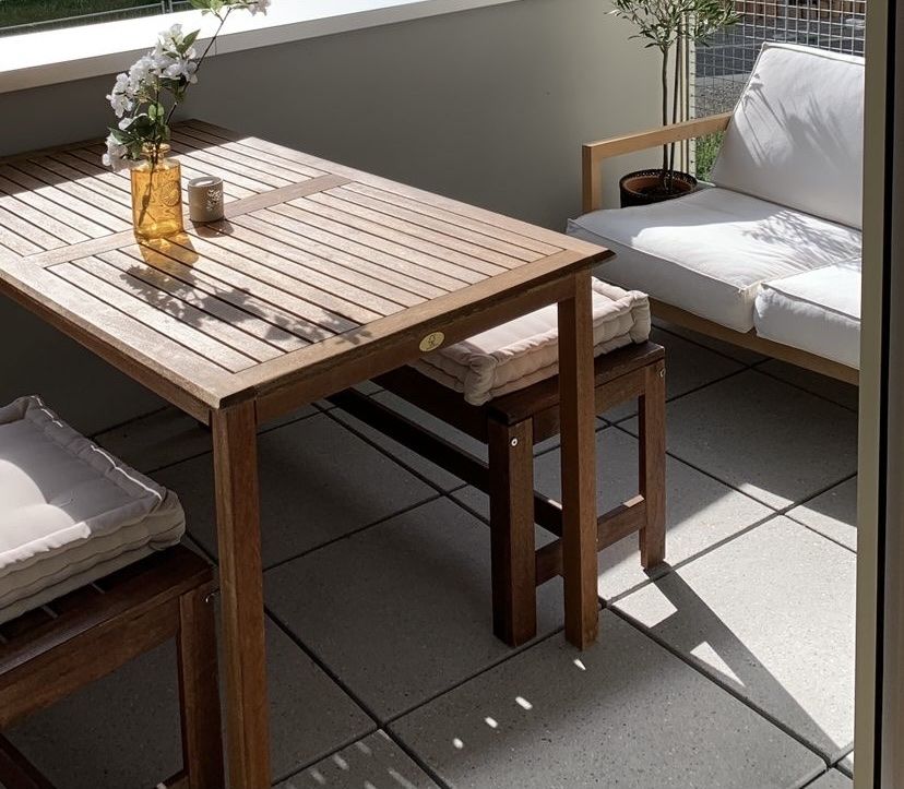 Garden/ Balcony Table with 2 Benches and 4 Pillowss (Gebraucht) in ...