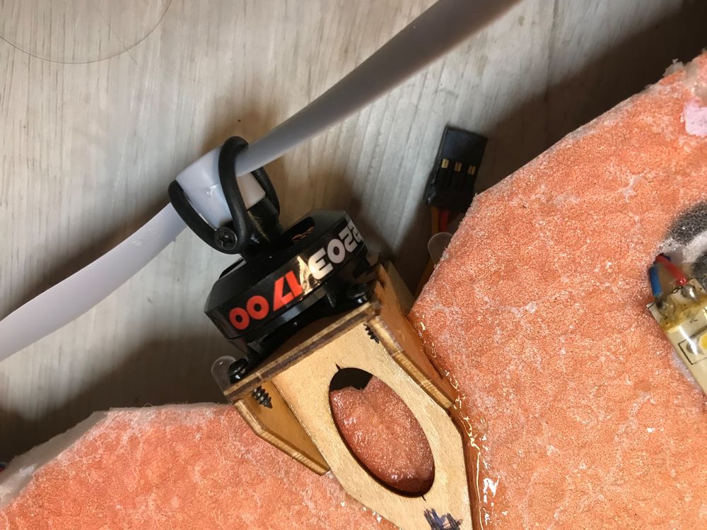 Mini Pop Wing, beleuchtet (Gebraucht) in für CHF 2 – nur Abholung auf ...