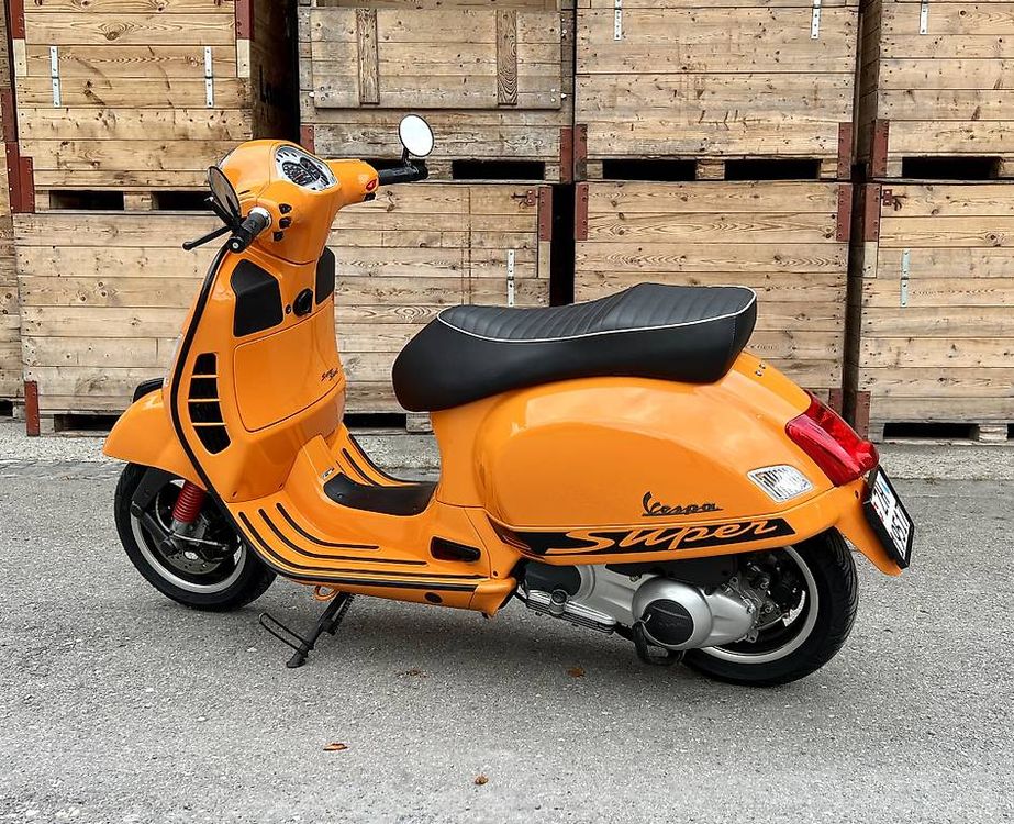 Vespa 300 GTS Super Sport (Gebraucht) in Urdorf für CHF 4200 – nur Abholung auf Ricardo kaufen
