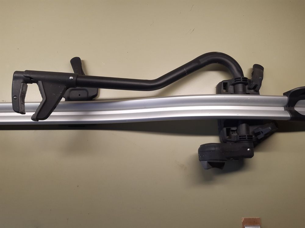 Thule Fahrradträger für Autodach (4 Stück) | Kaufen auf Ricardo