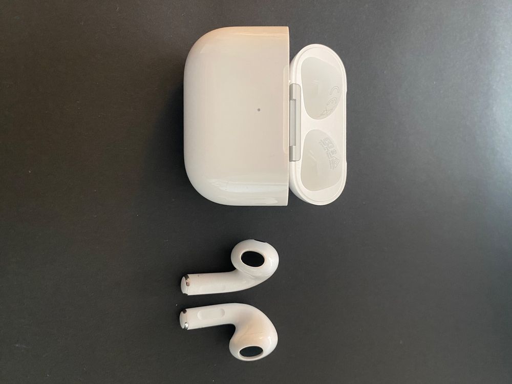Apple AirPods (3rd Gen.) Lightning Case (Neu (gemäss Beschreibung)) in ...