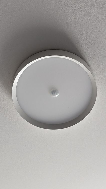 Loxone - LED Ceiling Light RGBW Tree Weiß | Kaufen auf Ricardo