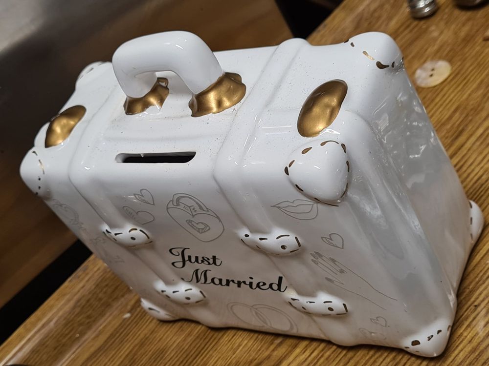 Hochzeits Sparkasse just married 15 x 14 x 6 cm, Keramik (Gebraucht) in ...