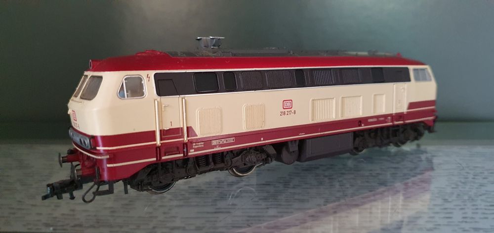 FLEISCHMANN:DC: DB DIESELLOK BR 218 ROT/BEIGE 974234 OVP (Gebraucht) in ...