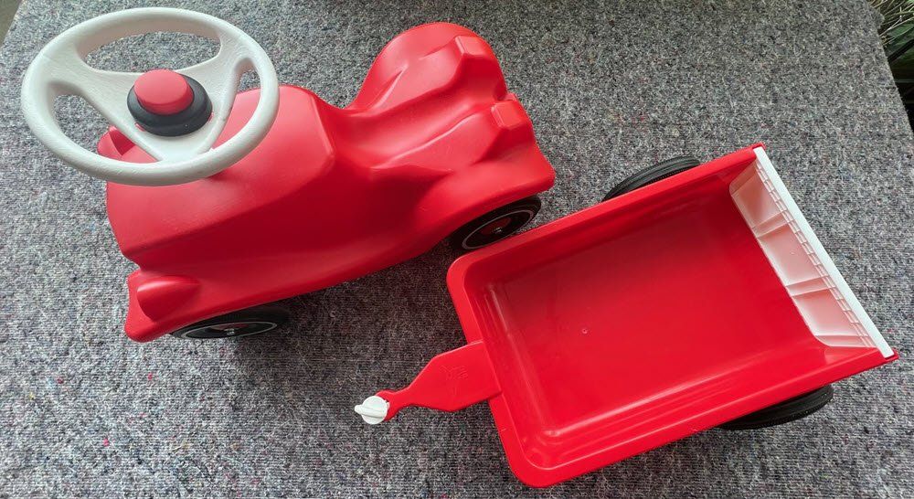 Bobby Car mit Anhänger (Gebraucht) in Uttigen für CHF 19 – nur Abholung ...