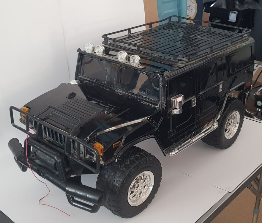 RC Hummer mit Dachgepäckträger und LED's (Defekt) in Reinach AG für CHF ...
