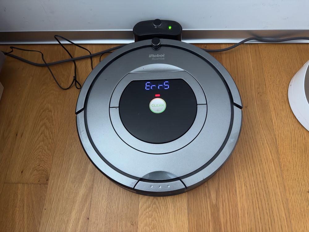 iRobot Roomba 780 (Batterie defekt) | Kaufen auf Ricardo