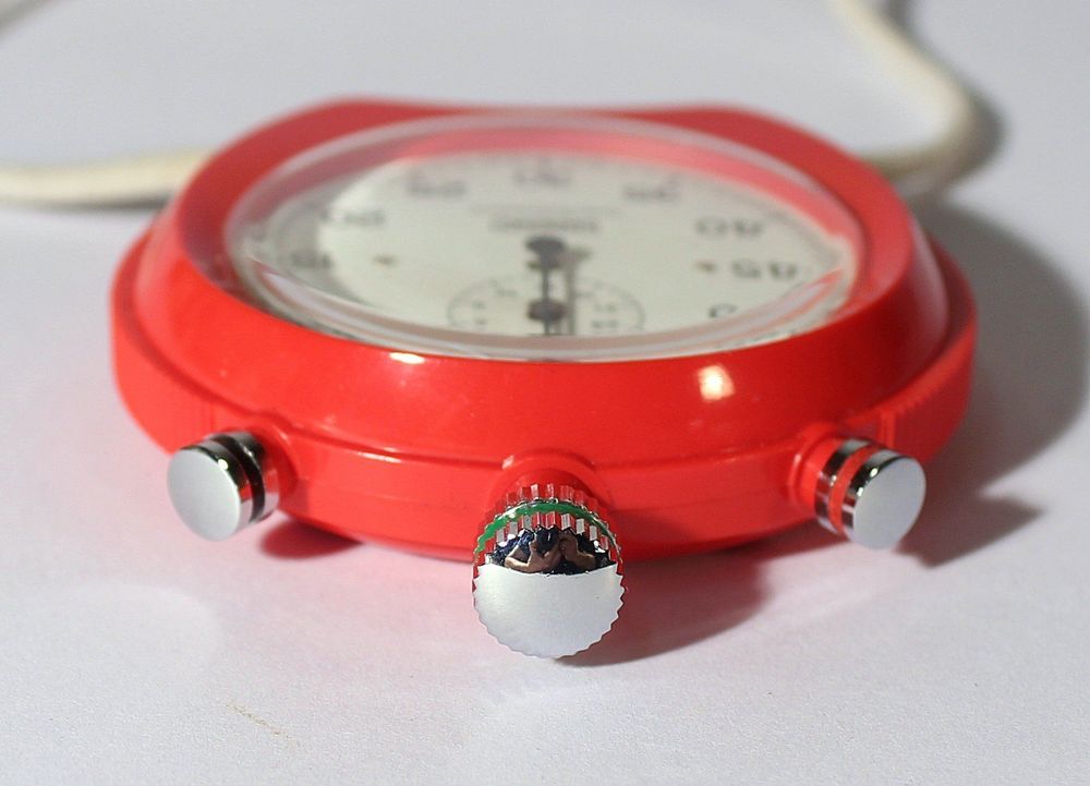 Leonidas 8041 Trackmaster rot Stoppuhr 60/70er | Kaufen auf Ricardo