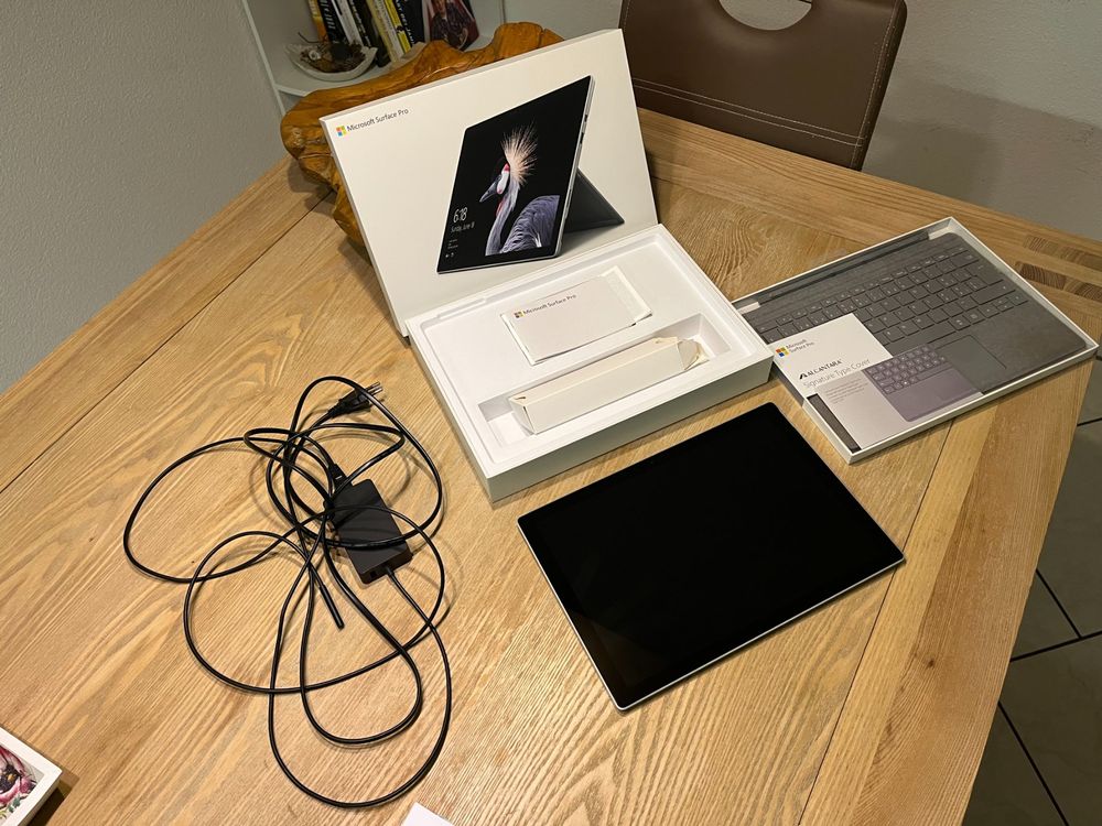 Microsoft Surface Pro Model 1796 i5 (Defekt) in Escholzmatt für CHF 110 ...