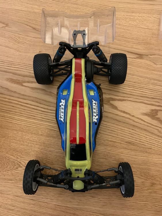 Team Associated RC10 B5M TEAM KIT 2WD mit Ladegerät | Kaufen auf Ricardo