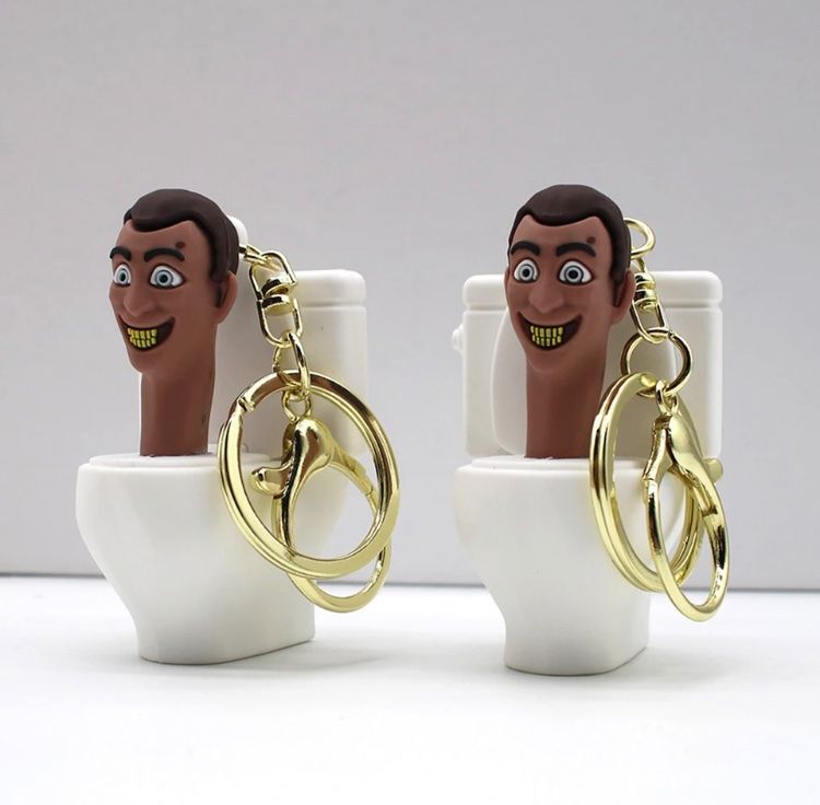 Skibidi Toilet Keychain (Neu und originalverpackt) in für CHF 6 – mit ...